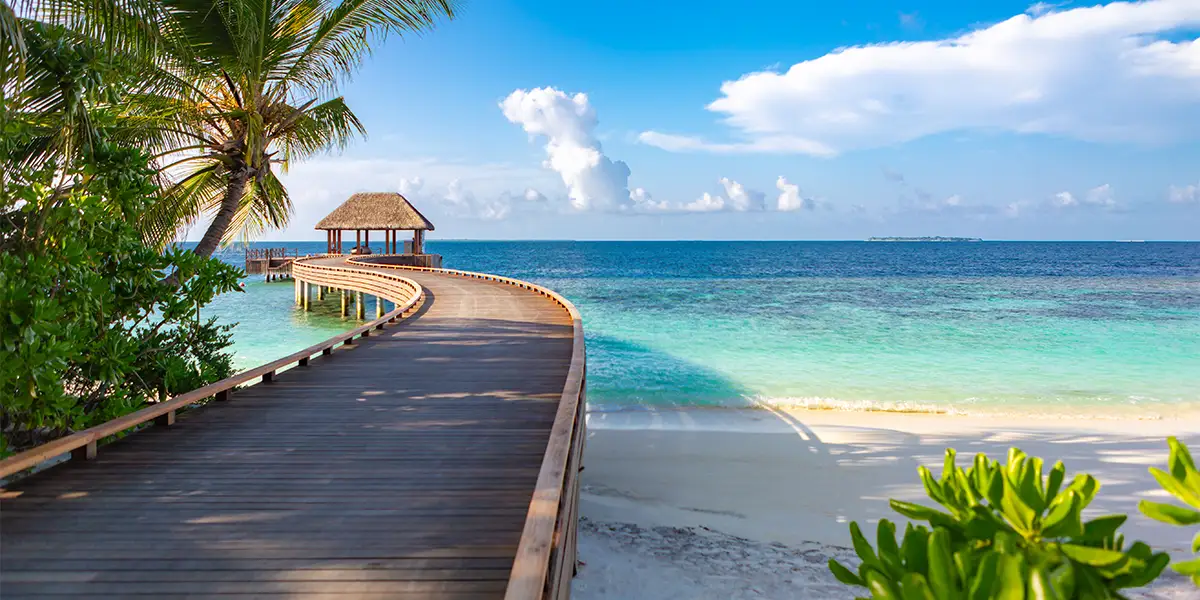 Abu Dhabi & Maldives Multi Centre Holidays | Travelodeal